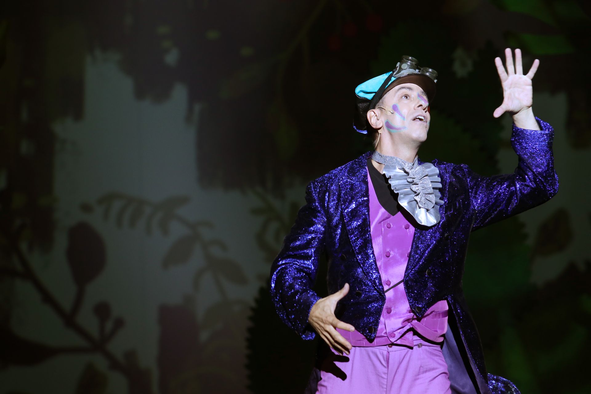 Kukac Kata kalandjai | Galéria