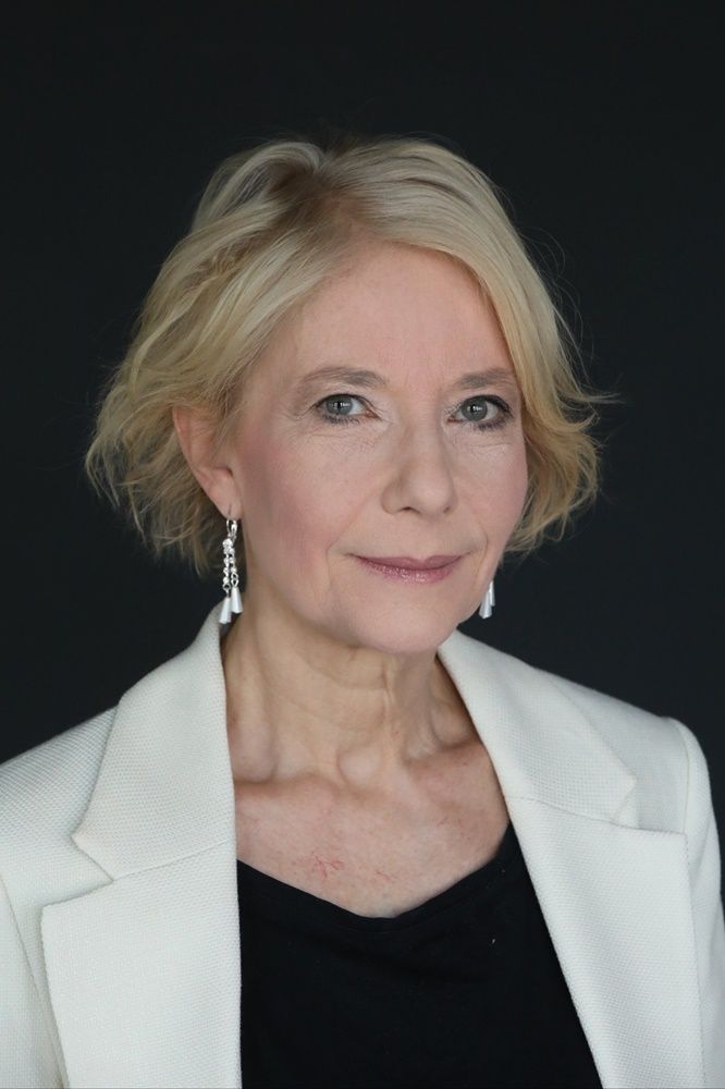 „Három nő összezárva…” – Palásthy Beával beszélgettünk A három sárkány ...